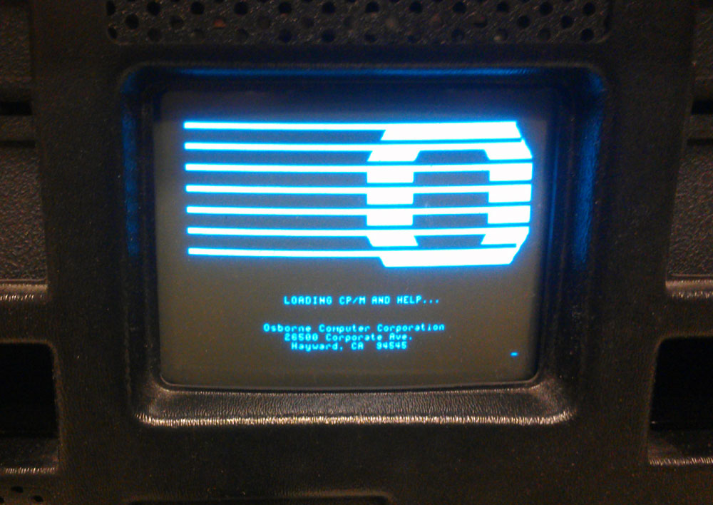 PaleoComputing: 1981 Osborne 1 CP/M Portable Computer – To Type, Shoot ...